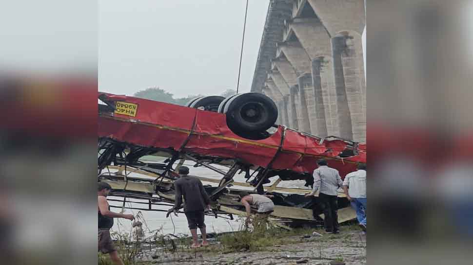 Dhar Bus Accident Bus full of passengers fell in Narmada river khalghat ...