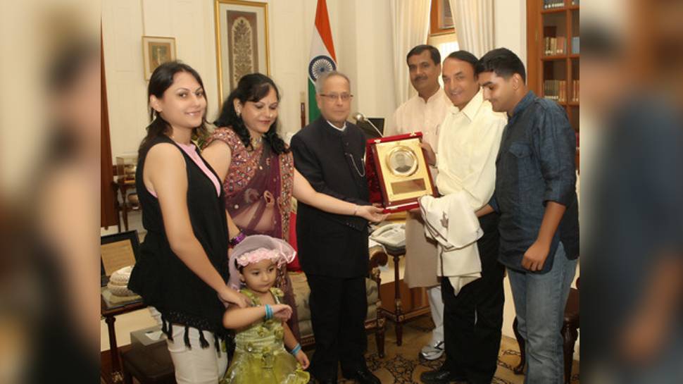 Moradabad Dr Arvind Kumar Goyal donated his property worth 600 crore ...