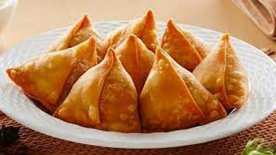 English names of your favorite fast food samosa jalebi panipuri kachori ...