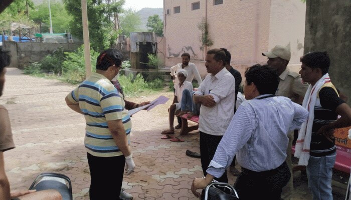 Bappi Da was also shocked to see Gold Man of Chittorgarh who had ...