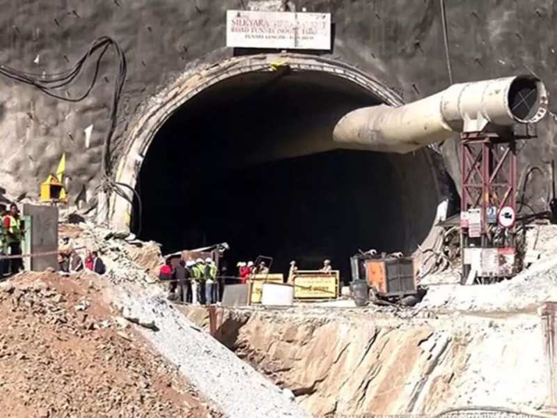 Toyota Innova Hycross Base Model vs Hyundai Creta Top Model | Creta के ...