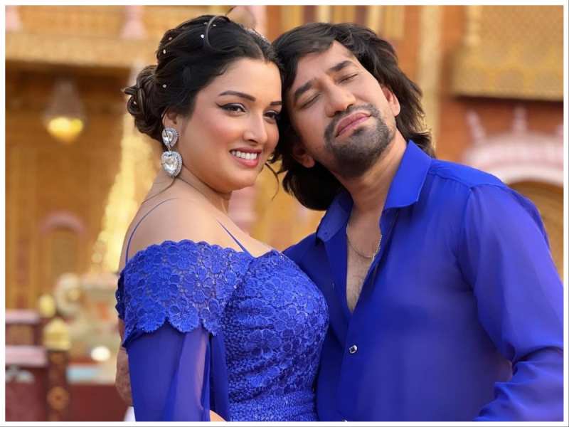 Bollywood Actress Neha Sharma Gave Bold Pose in Opening Shirt Buttons ...